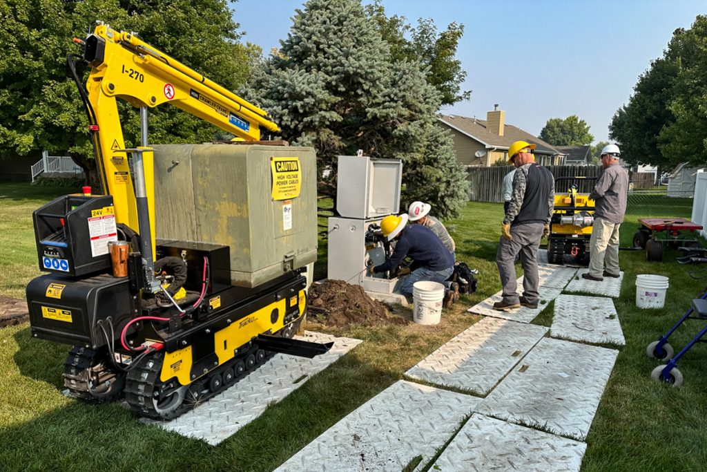 Electric utility material-handling equipment | Movex