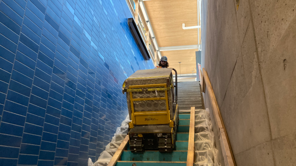 XC-270 Cross-country mini crawler crane | Movex Innovation